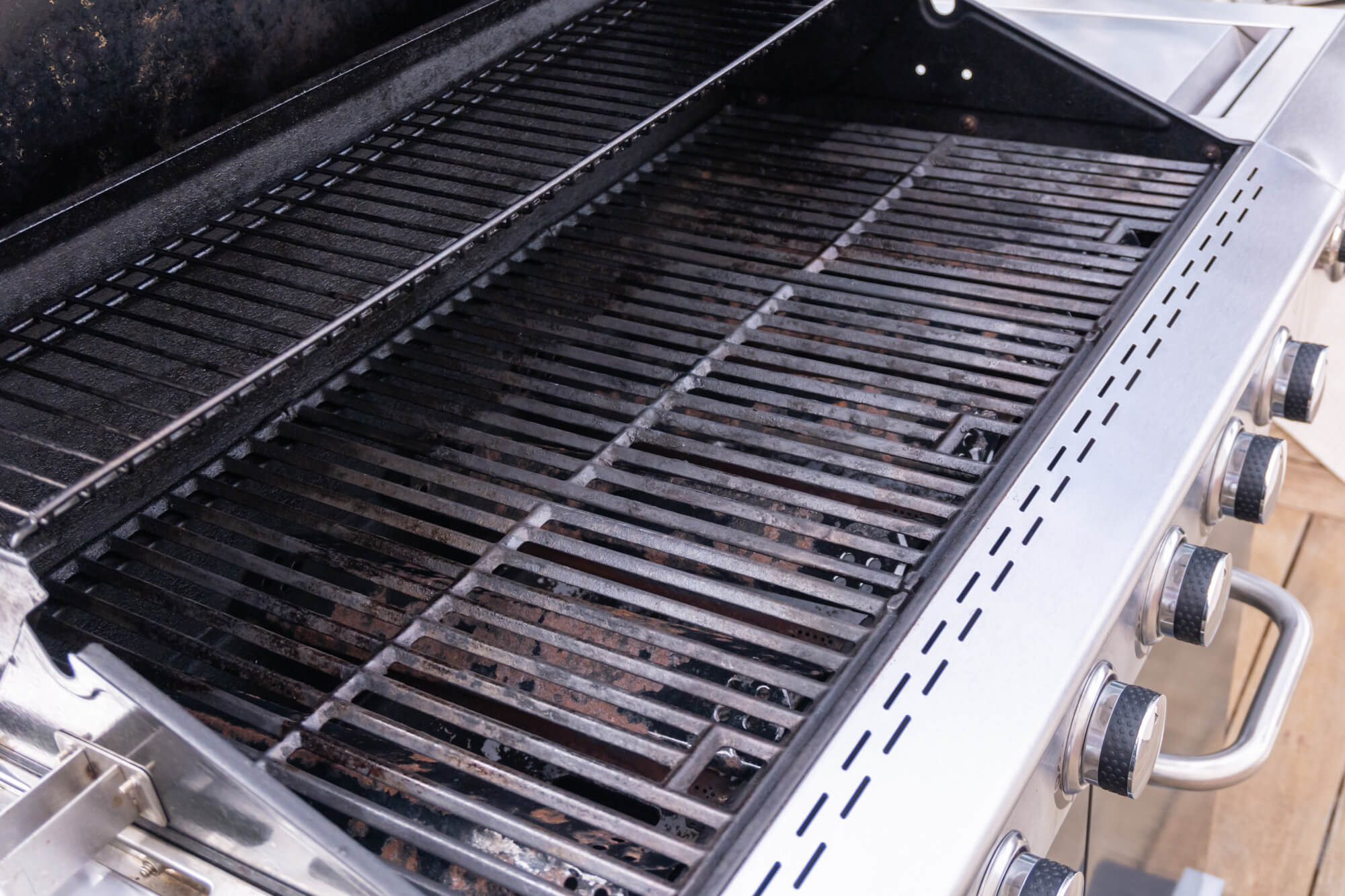 6 Grilling Safety Essentials to Keep Your Cookouts Safe - Greg Jones ...